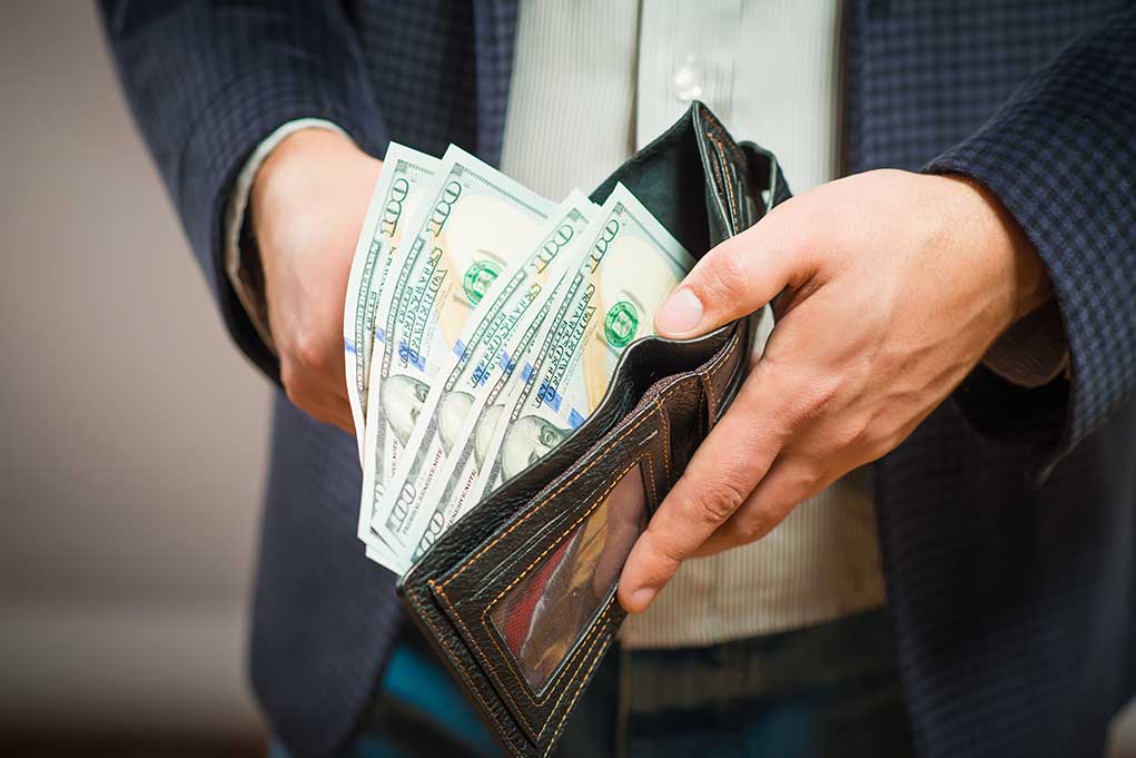 Routine Money Transport Turns into Frenzied Cash Grab in Broad Daylight ...